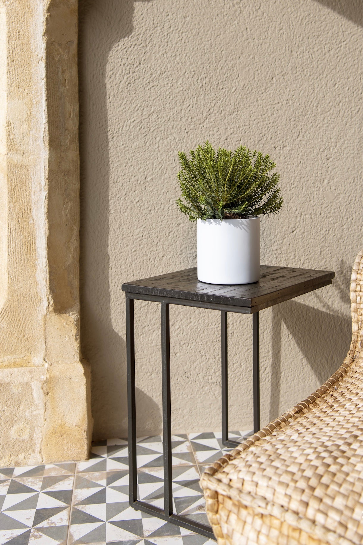 Kleiner Pflanzkübel aus Fiberstone in Matt Weiß – Mini Max ...